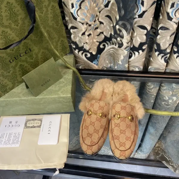 GG Brown fluffy slip ons with gold buckle – The Jewellery Effect